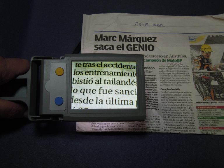 Ayudas visuales: las lupas electrónicas | BCNbaixavisio